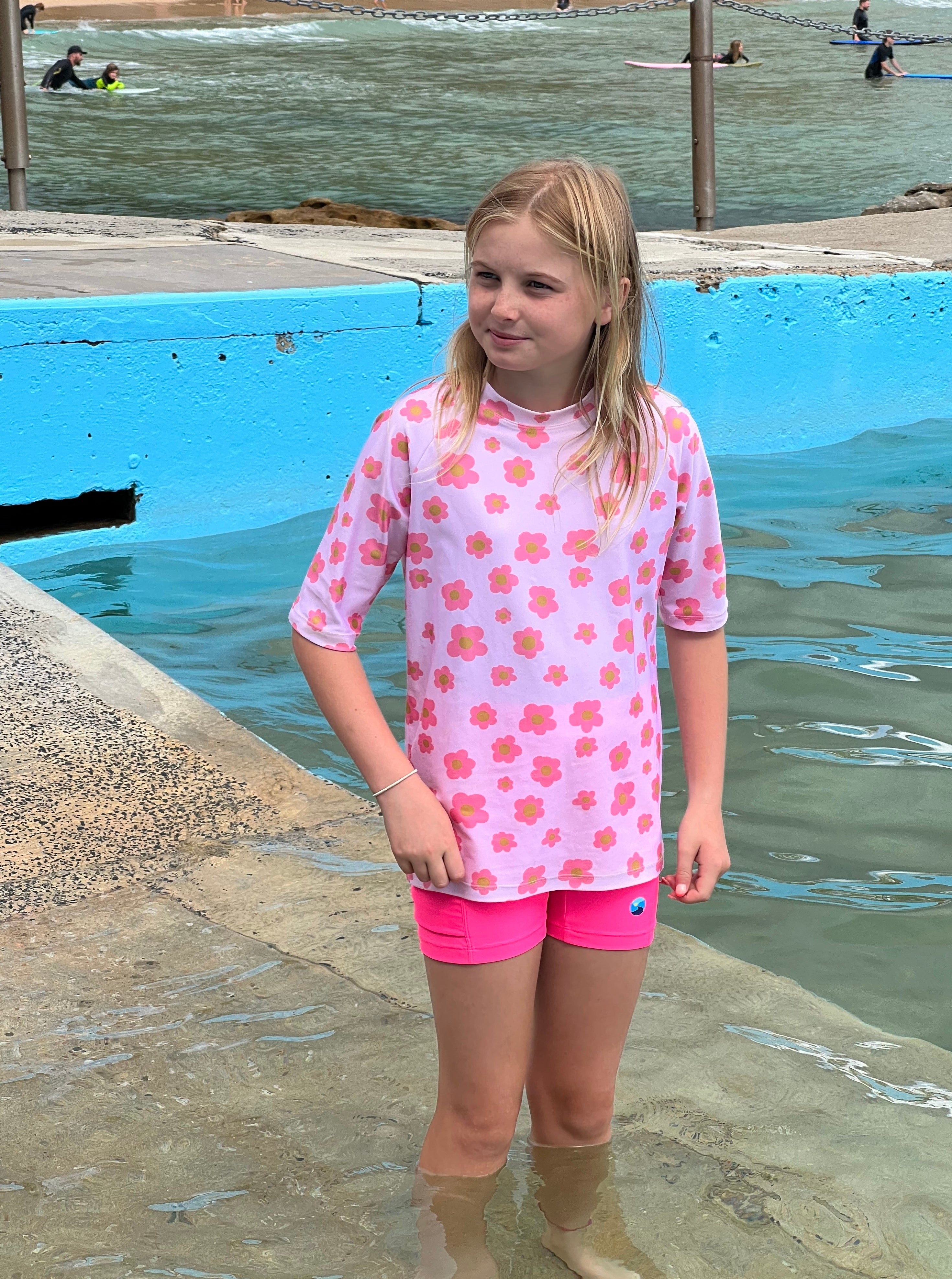 Carla Dinnage Pink Daisy Limited Edition | Girls Rashie I Back Beach Rd