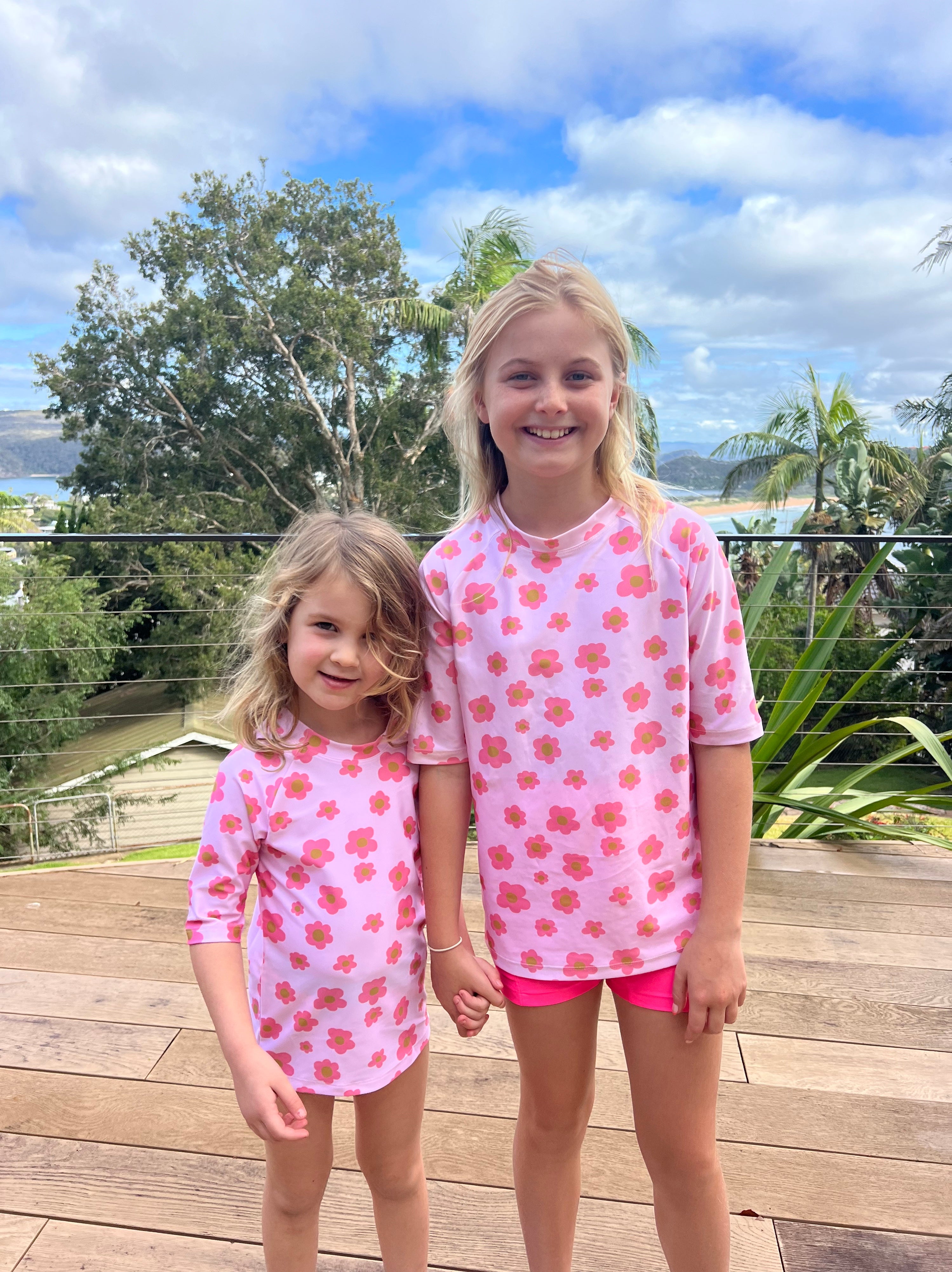 Carla Dinnage Pink Daisy Limited Edition | Kids Rashie I Back Beach Rd